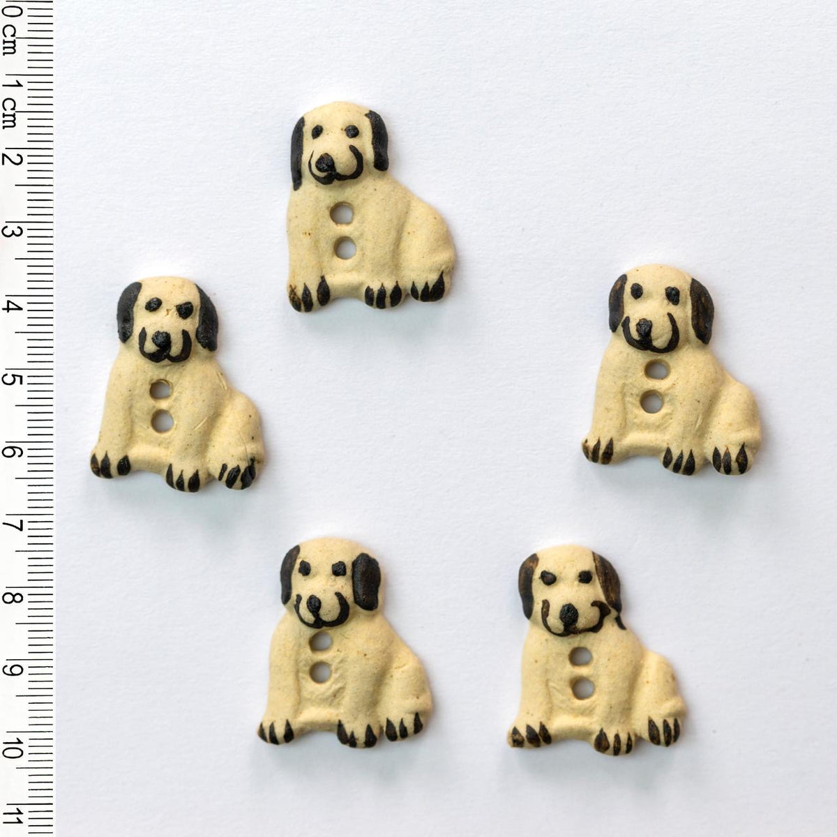 L60 Sitting Puppy Buttons – ButtonMad