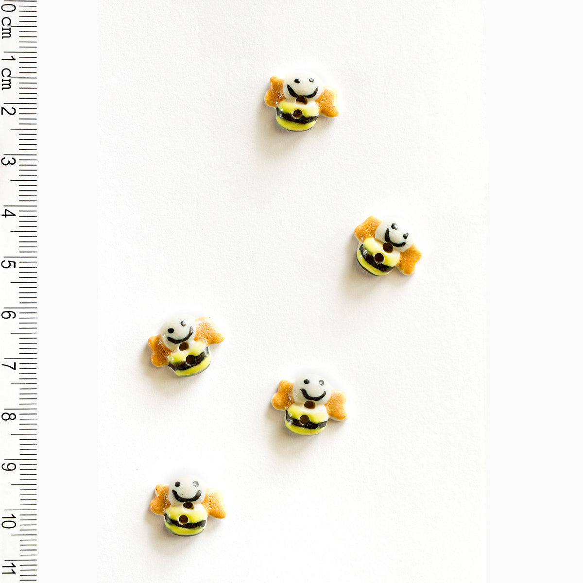 x50 Bee Buttons – ButtonMad
